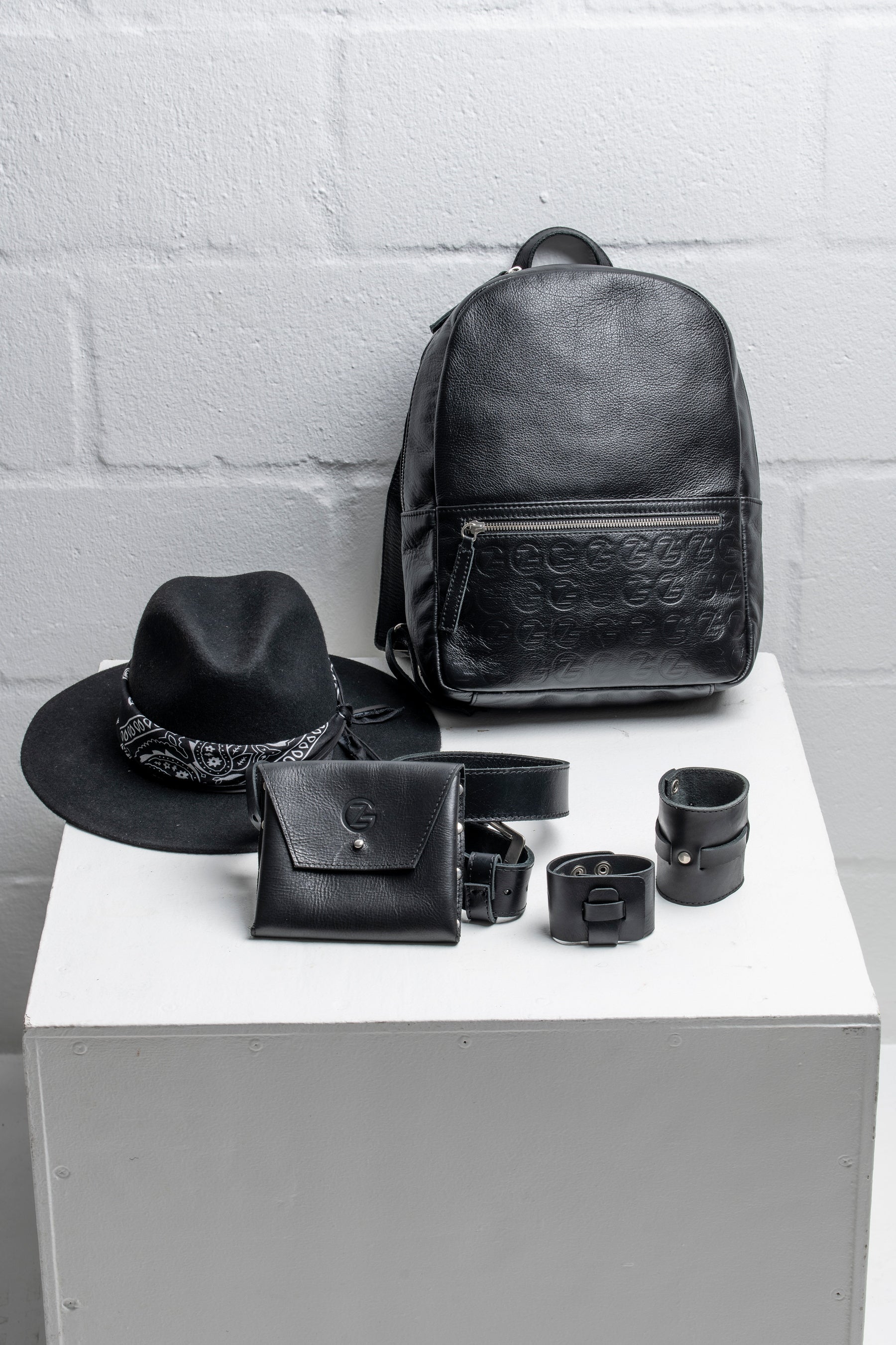 ZEITGEIST – Your destination for unique designer menswear fashion.